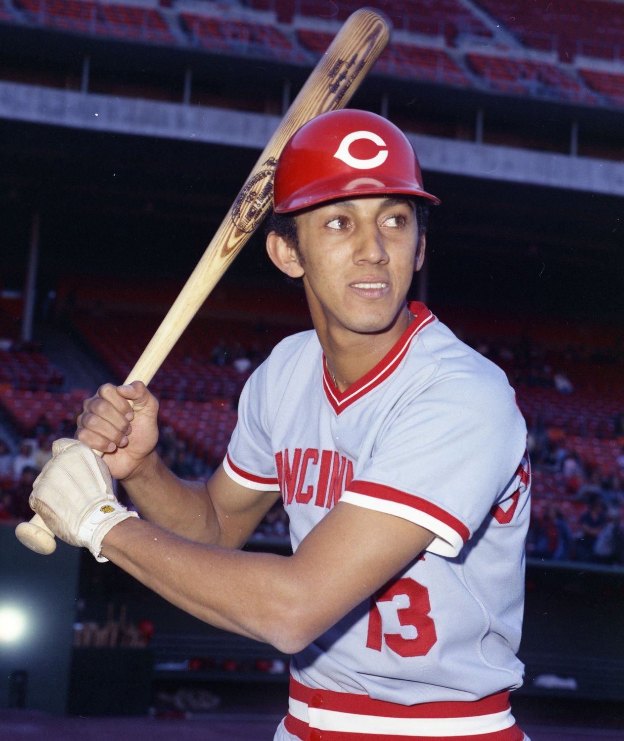 DAVE CONCEPCION: ONE OF THE GREATS – The Hispanic Heritage Baseball ...